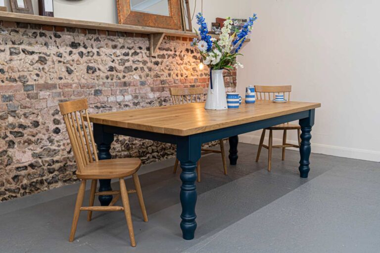 Handmade Oak Tables - The Oak & Pine Barn, Winchester